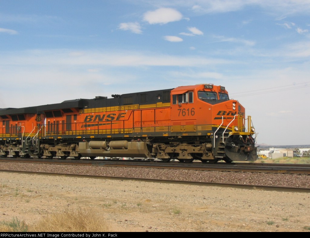 BNSF 7616